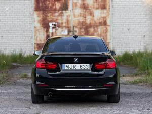 Black BMW 320 2012 in Siauliai, with an engine capacity of 2.00 L and mileage of 266 thousand km for 8900 €, photo 6 on AUTOMOTO.COM.LV