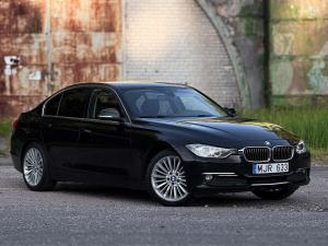 Black BMW 320 2012 in Siauliai, with an engine capacity of 2.00 L and mileage of 266 thousand km for 8900 €, photo 10 on AUTOMOTO.COM.LV