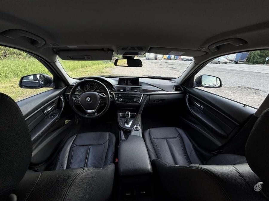 Black BMW 320 2012 in Siauliai, with an engine capacity of 2.00 L and mileage of 266 thousand km for 8900 €, photo 18 on AUTOMOTO.COM.LV