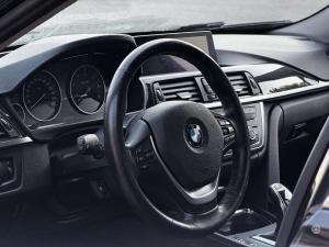 Black BMW 320 2012 in Siauliai, with an engine capacity of 2.00 L and mileage of 266 thousand km for 8900 €, photo 21 on AUTOMOTO.COM.LV