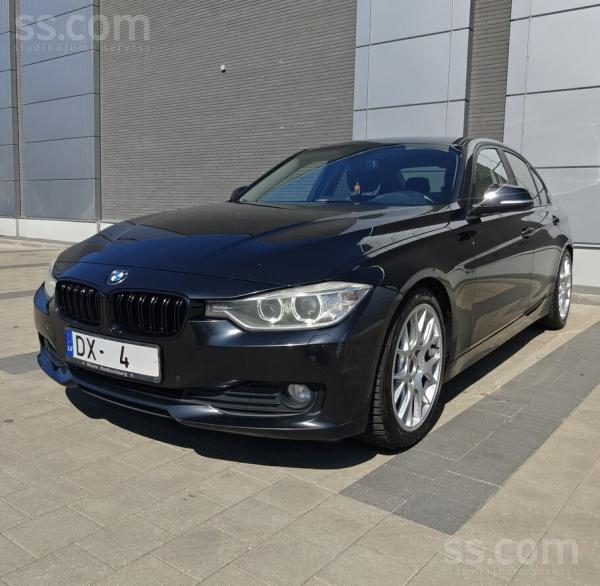 BMW 320 2012 Rīga vietnē Melns BMW 320 2012 Rīga, ar dzinēja tilpumu 2.00 L un nobraukumu 191 tūkst. km par 10000 €, foto 4 vietnē AUTOMOTO.COM.LV