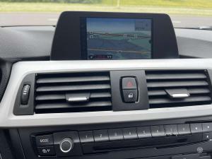 Black BMW 320 2012 in Kaunas, with an engine capacity of 2.00 L and mileage of 279 thousand km for 5650 €, photo 22 on AUTOMOTO.COM.LV