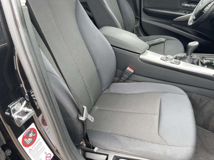 Black BMW 320 2012 in Kaunas, with an engine capacity of 2.00 L and mileage of 279 thousand km for 5650 €, photo 28 on AUTOMOTO.COM.LV