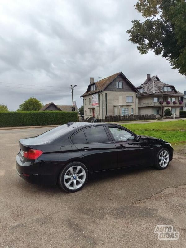 Black BMW 320 2012 in Taurage, with an engine capacity of 2.00 L and mileage of 286 thousand km for 7400 €, photo 9 on AUTOMOTO.COM.LV