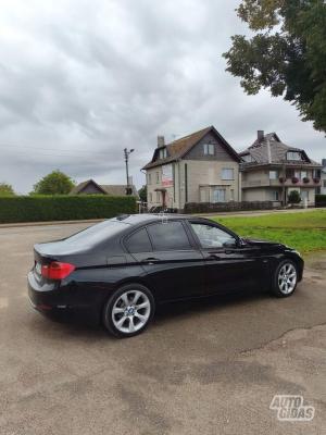 Melns BMW 320 2012 Tauragė, ar dzinēja tilpumu 2.00 L un nobraukumu 286 tūkst. km par 7400 €, foto 9 vietnē AUTOMOTO.COM.LV