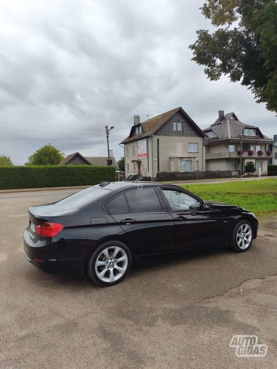 Melns BMW 320 2012 Tauragė, ar dzinēja tilpumu 2.00 L un nobraukumu 286 tūkst. km par 7400 €, foto 9 vietnē AUTOMOTO.COM.LV
