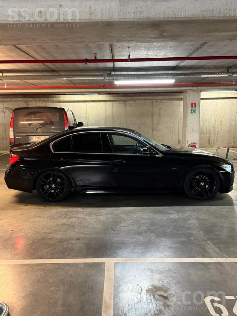 Black BMW 320 2013 in Riga, with an engine capacity of 1.60 L and mileage of 245 thousand km for 11900 €, photo 7 on AUTOMOTO.COM.LV