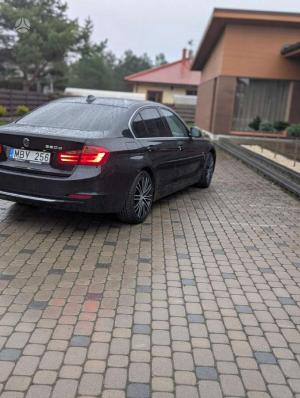 Melns BMW 320 2013 Klaipėda, ar dzinēja tilpumu 2.00 L un nobraukumu 400 tūkst. km par 8200 €, foto 4 vietnē AUTOMOTO.COM.LV
