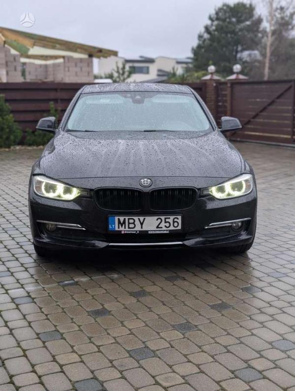 Melns BMW 320 2013 Klaipėda, ar dzinēja tilpumu 2.00 L un nobraukumu 400 tūkst. km par 8200 €, foto 5 vietnē AUTOMOTO.COM.LV