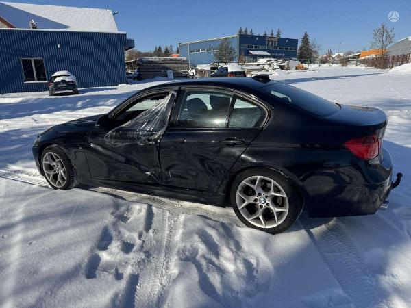 Black BMW 320 2013 in Alytus, with an engine capacity of 2.00 L and mileage of 249 thousand km for 6350 €, photo 4 on AUTOMOTO.COM.LV
