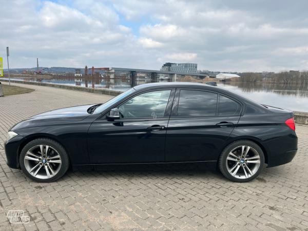 Melns BMW 320 2013 Kauņa, ar dzinēja tilpumu 2.00 L un nobraukumu 307 tūkst. km par 10300 €, foto 8 vietnē AUTOMOTO.COM.LV