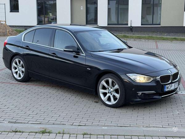 Black BMW 320 2013 in Vilnius, with an engine capacity of 2.00 L and mileage of 270 thousand km for 4600 €, photo 5 on AUTOMOTO.COM.LV