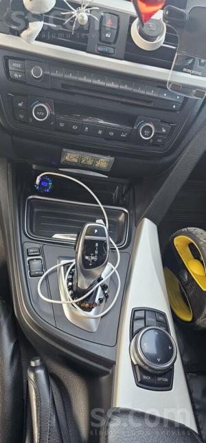 Melns BMW 320 2013 Daugavpils, ar dzinēja tilpumu 2.00 L un nobraukumu 311 tūkst. km par 13200 €, foto 6 vietnē AUTOMOTO.COM.LV