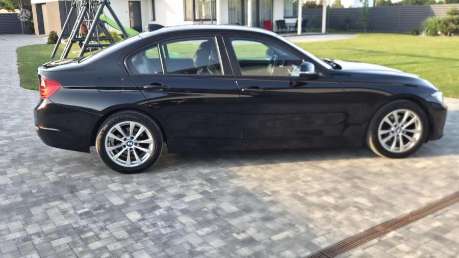 Melns BMW 320 2013 Kauņa, ar dzinēja tilpumu 2.00 L un nobraukumu 288 tūkst. km par 9200 €, foto 7 vietnē AUTOMOTO.COM.LV