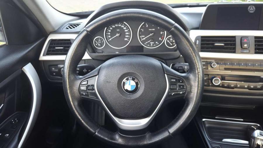Melns BMW 320 2013 Kauņa, ar dzinēja tilpumu 2.00 L un nobraukumu 288 tūkst. km par 9200 €, foto 12 vietnē AUTOMOTO.COM.LV