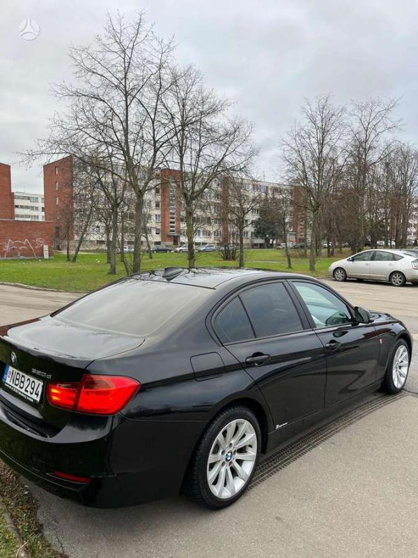 Black BMW 320 2013 in Vilnius, with an engine capacity of 2.00 L and mileage of 295 thousand km for 8500 €, photo 6 on AUTOMOTO.COM.LV