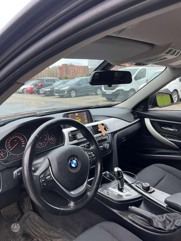 Black BMW 320 2013 in Vilnius, with an engine capacity of 2.00 L and mileage of 295 thousand km for 8500 €, photo 9 on AUTOMOTO.COM.LV