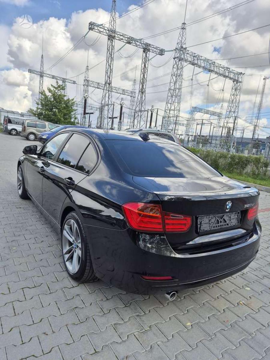 Black BMW 320 2013 in Siauliai, with an engine capacity of 2.00 L and mileage of 336 thousand km for 8950 €, photo 5 on AUTOMOTO.COM.LV