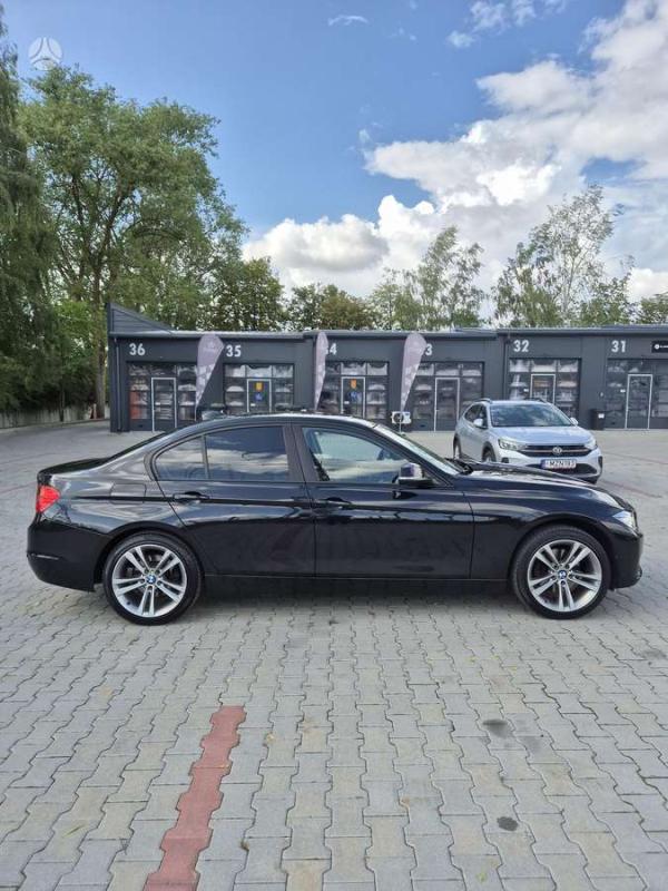 Melns BMW 320 2013 Šauļi, ar dzinēja tilpumu 2.00 L un nobraukumu 336 tūkst. km par 8950 €, foto 5 vietnē AUTOMOTO.COM.LV