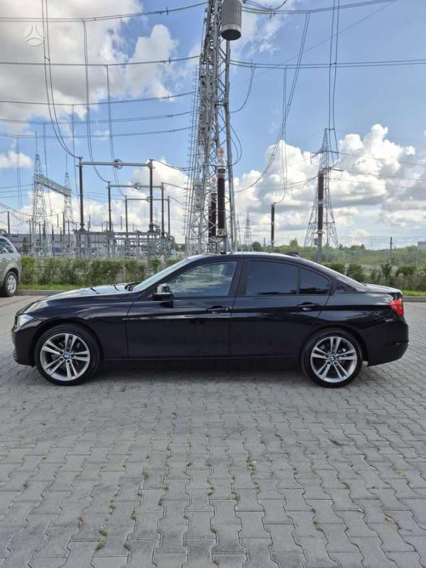 Melns BMW 320 2013 Šauļi, ar dzinēja tilpumu 2.00 L un nobraukumu 336 tūkst. km par 8950 €, foto 6 vietnē AUTOMOTO.COM.LV