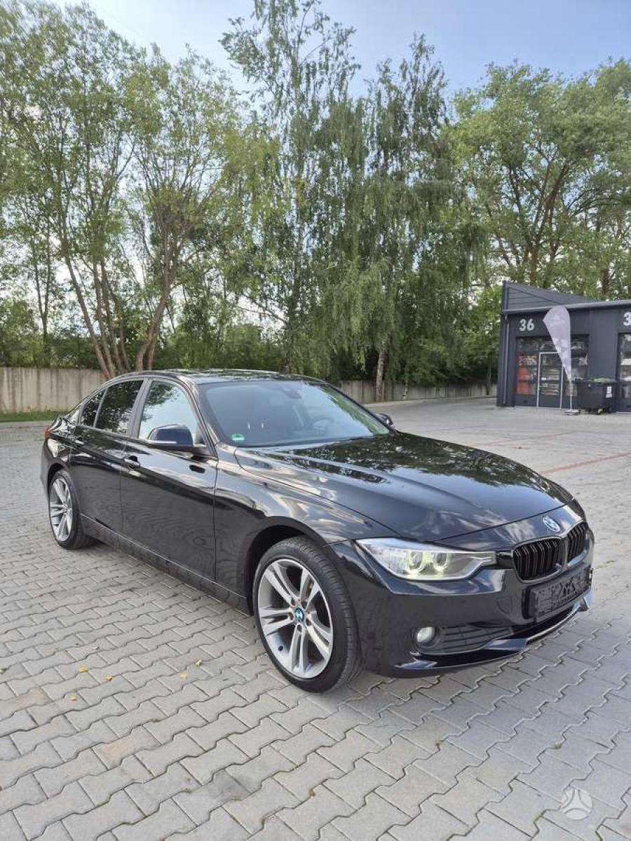 Black BMW 320 2013 in Siauliai, with an engine capacity of 2.00 L and mileage of 336 thousand km for 8950 €, photo 11 on AUTOMOTO.COM.LV