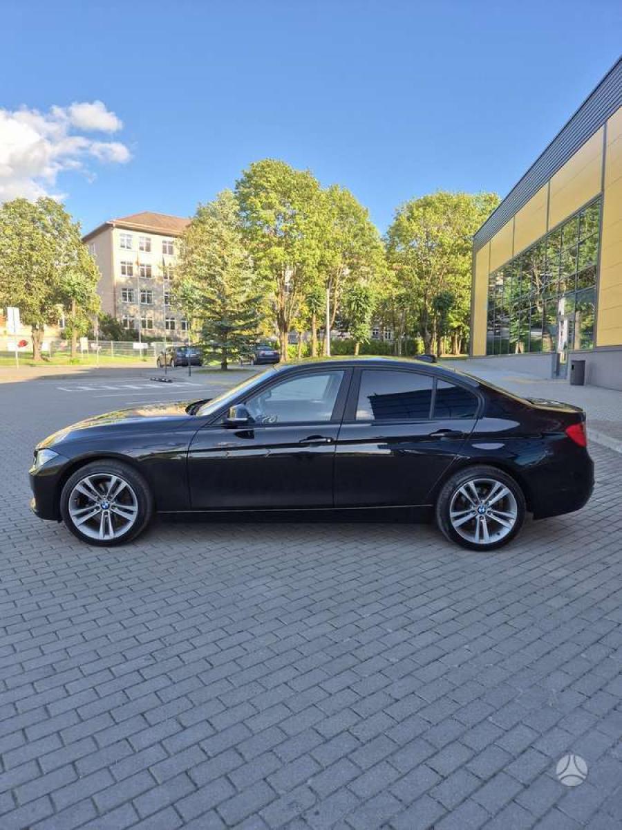 Black BMW 320 2013 in Siauliai, with an engine capacity of 2.00 L and mileage of 336 thousand km for 8950 €, photo 23 on AUTOMOTO.COM.LV