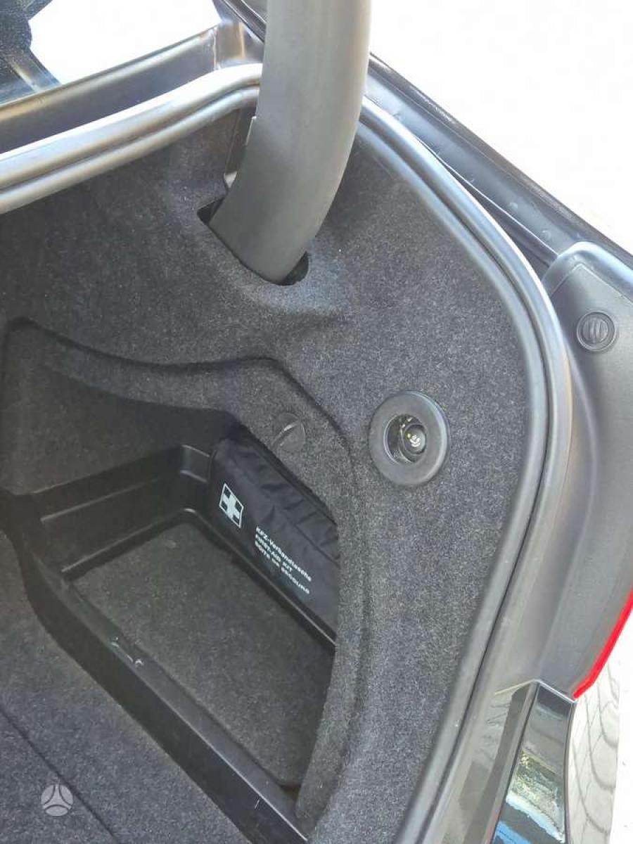 Black BMW 320 2013 in Siauliai, with an engine capacity of 2.00 L and mileage of 336 thousand km for 8950 €, photo 24 on AUTOMOTO.COM.LV