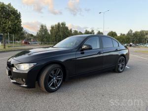 Black BMW 320 2013 in Riga, with an engine capacity of 2.00 L and mileage of 127 thousand km for 13990 €, photo 3 on AUTOMOTO.COM.LV