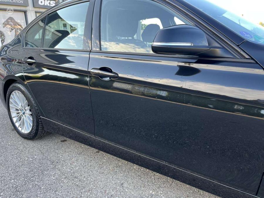 Black BMW 320 2013 in Alytus, with an engine capacity of 2.00 L and mileage of 255 thousand km for 7450 €, photo 18 on AUTOMOTO.COM.LV