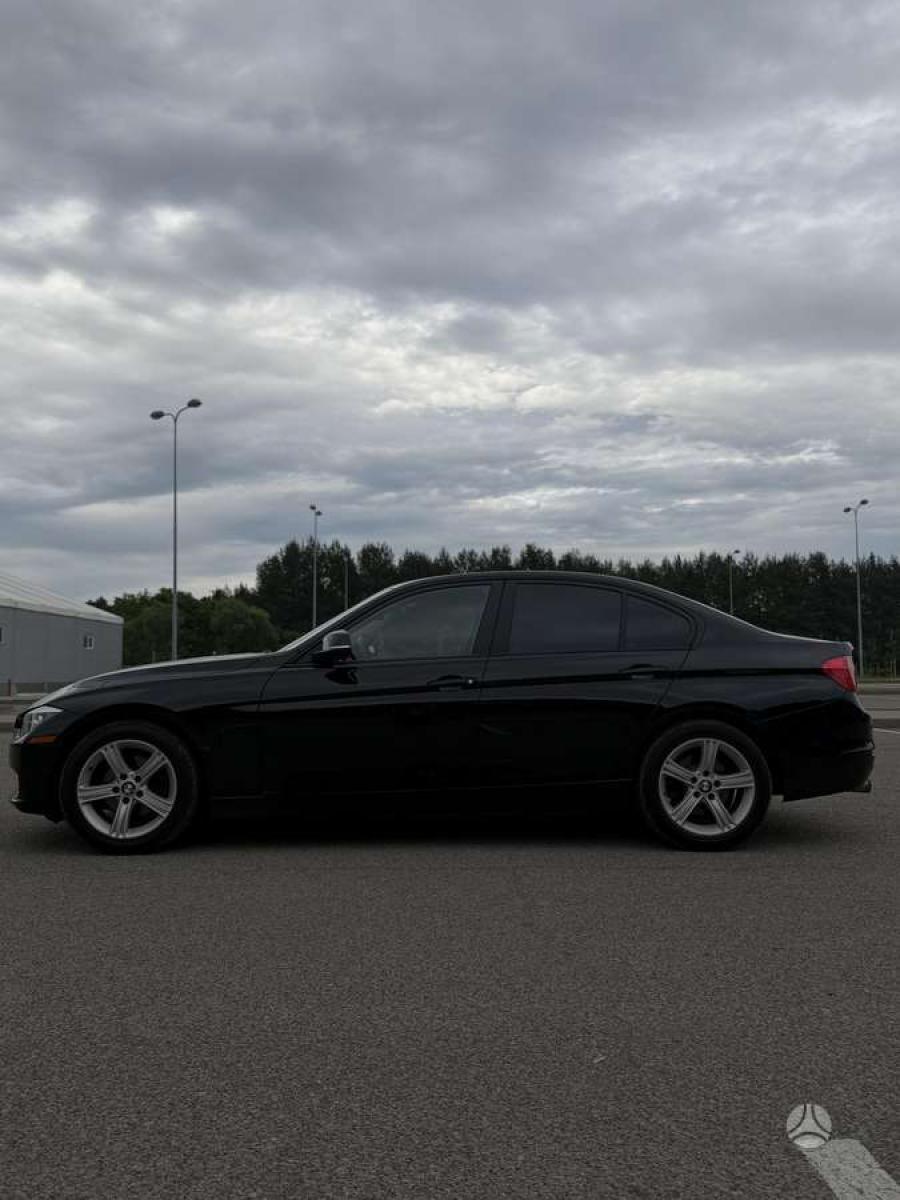 Melns BMW 320 2013 Viļņa, ar dzinēja tilpumu 2.00 L un nobraukumu 224 tūkst. km par 8400 €, foto 6 vietnē AUTOMOTO.COM.LV