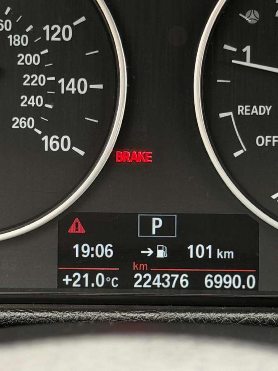 Melns BMW 320 2013 Viļņa, ar dzinēja tilpumu 2.00 L un nobraukumu 224 tūkst. km par 8400 €, foto 13 vietnē AUTOMOTO.COM.LV