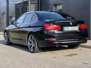 Melns BMW 320 2013 Kuldīga, ar dzinēja tilpumu 2.00 L un nobraukumu 317 tūkst. km par 9800 €, foto 5 vietnē AUTOMOTO.COM.LV