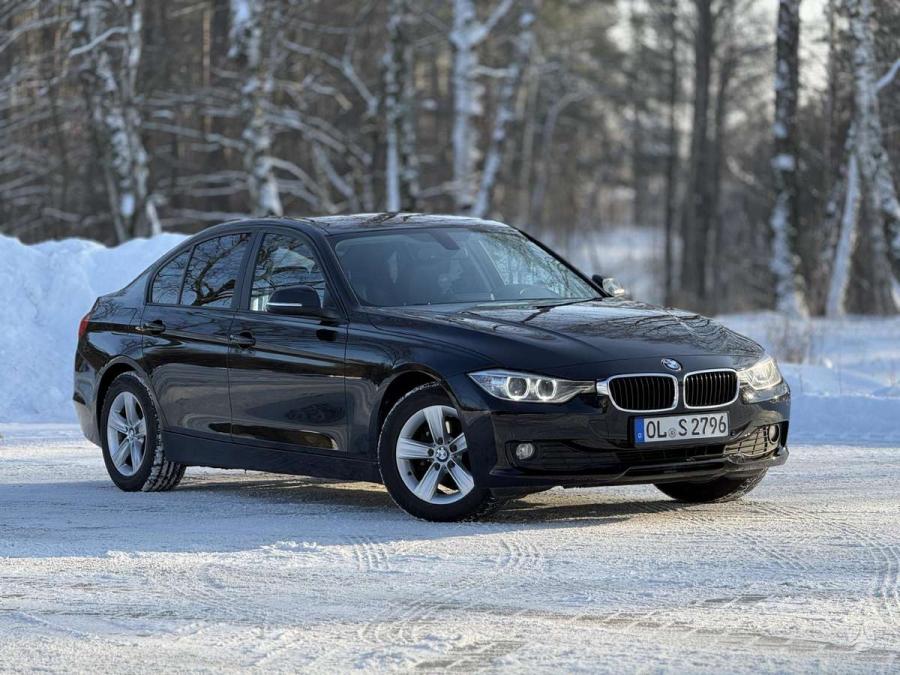 Melns BMW 320 2014 Kauņa, ar dzinēja tilpumu 2.00 L un nobraukumu 300 tūkst. km par 9300 €, foto 3 vietnē AUTOMOTO.COM.LV