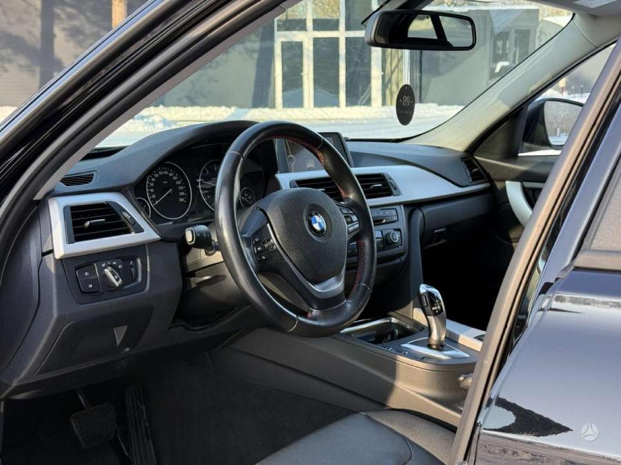 Melns BMW 320 2014 Kauņa, ar dzinēja tilpumu 2.00 L un nobraukumu 300 tūkst. km par 9300 €, foto 10 vietnē AUTOMOTO.COM.LV