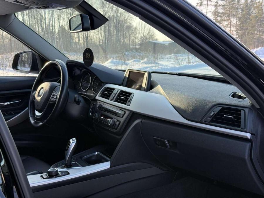 Melns BMW 320 2014 Kauņa, ar dzinēja tilpumu 2.00 L un nobraukumu 300 tūkst. km par 9300 €, foto 18 vietnē AUTOMOTO.COM.LV