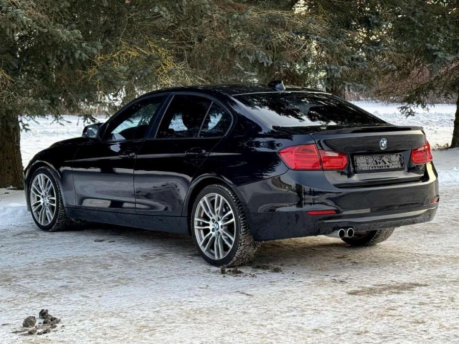 Black BMW 320 2014 in Jelgava, with an engine capacity of 2.00 L and mileage of 243 thousand km for 10800 €, photo 8 on AUTOMOTO.COM.LV