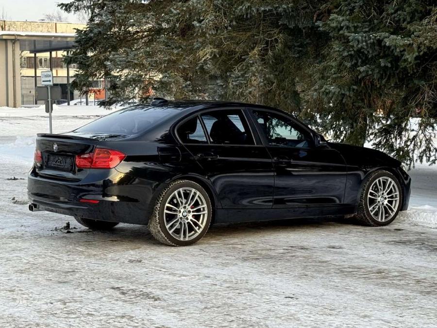 Black BMW 320 2014 in Jelgava, with an engine capacity of 2.00 L and mileage of 243 thousand km for 10800 €, photo 11 on AUTOMOTO.COM.LV