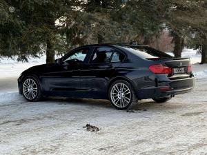 Black BMW 320 2014 in Jelgava, with an engine capacity of 2.00 L and mileage of 243 thousand km for 10800 €, photo 12 on AUTOMOTO.COM.LV