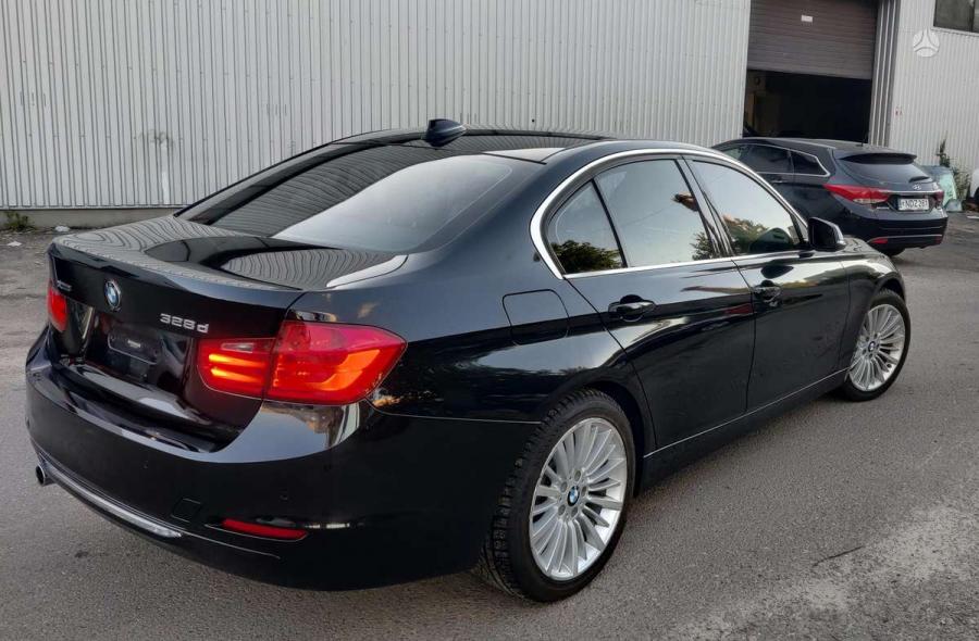 Black BMW 320 2014 in Vilnius, with an engine capacity of 2.00 L and mileage of 157 thousand km for 6000 €, photo 7 on AUTOMOTO.COM.LV