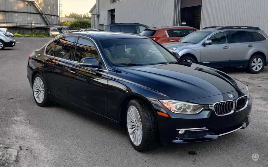 Black BMW 320 2014 in Vilnius, with an engine capacity of 2.00 L and mileage of 157 thousand km for 6000 €, photo 9 on AUTOMOTO.COM.LV