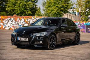 Melns BMW 320 2014 Klaipėda, ar dzinēja tilpumu 2.00 L un nobraukumu 152 tūkst. km par 16300 €, foto 5 vietnē AUTOMOTO.COM.LV
