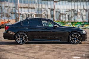 Melns BMW 320 2014 Klaipėda, ar dzinēja tilpumu 2.00 L un nobraukumu 152 tūkst. km par 16300 €, foto 10 vietnē AUTOMOTO.COM.LV
