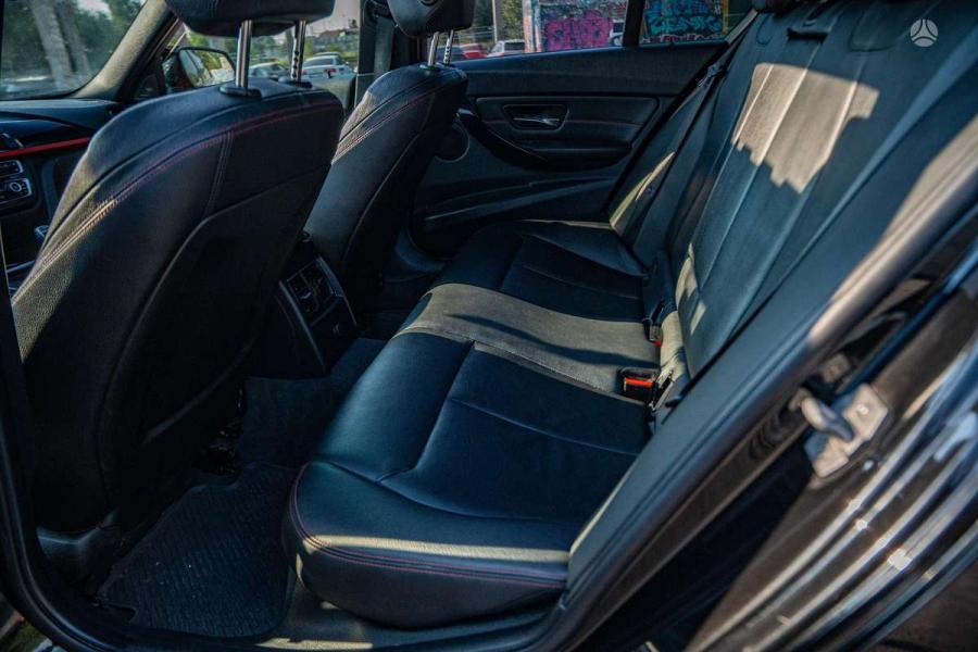 Melns BMW 320 2014 Klaipėda, ar dzinēja tilpumu 2.00 L un nobraukumu 152 tūkst. km par 16300 €, foto 22 vietnē AUTOMOTO.COM.LV