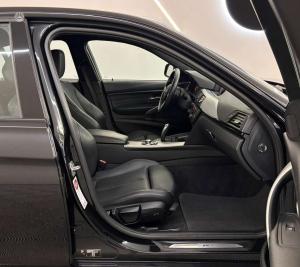 Black BMW 320 2014 in Marijampole, with an engine capacity of 2.00 L and mileage of 218 thousand km for 12500 €, photo 12 on AUTOMOTO.COM.LV