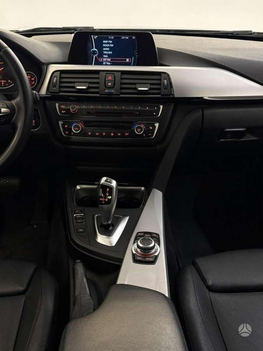 Black BMW 320 2014 in Marijampole, with an engine capacity of 2.00 L and mileage of 218 thousand km for 12500 €, photo 15 on AUTOMOTO.COM.LV