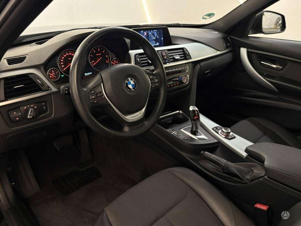 Melns BMW 320 2014 Marijampole, ar dzinēja tilpumu 2.00 L un nobraukumu 140 tūkst. km par 12350 €, foto 2 vietnē AUTOMOTO.COM.LV