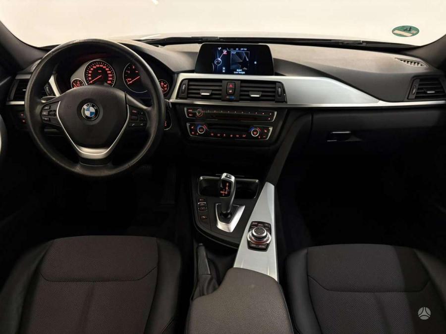 Melns BMW 320 2014 Marijampole, ar dzinēja tilpumu 2.00 L un nobraukumu 140 tūkst. km par 12350 €, foto 17 vietnē AUTOMOTO.COM.LV