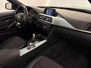 Melns BMW 320 2014 Marijampole, ar dzinēja tilpumu 2.00 L un nobraukumu 140 tūkst. km par 12350 €, foto 19 vietnē AUTOMOTO.COM.LV