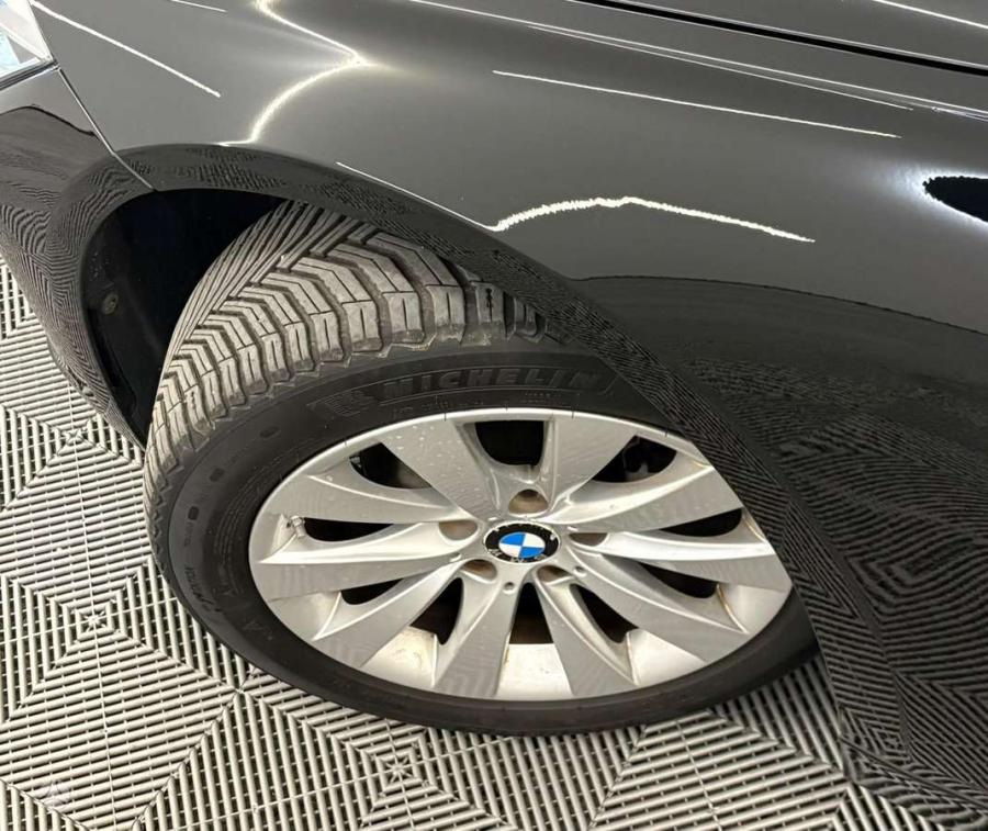 Melns BMW 320 2014 Marijampole, ar dzinēja tilpumu 2.00 L un nobraukumu 140 tūkst. km par 12350 €, foto 24 vietnē AUTOMOTO.COM.LV