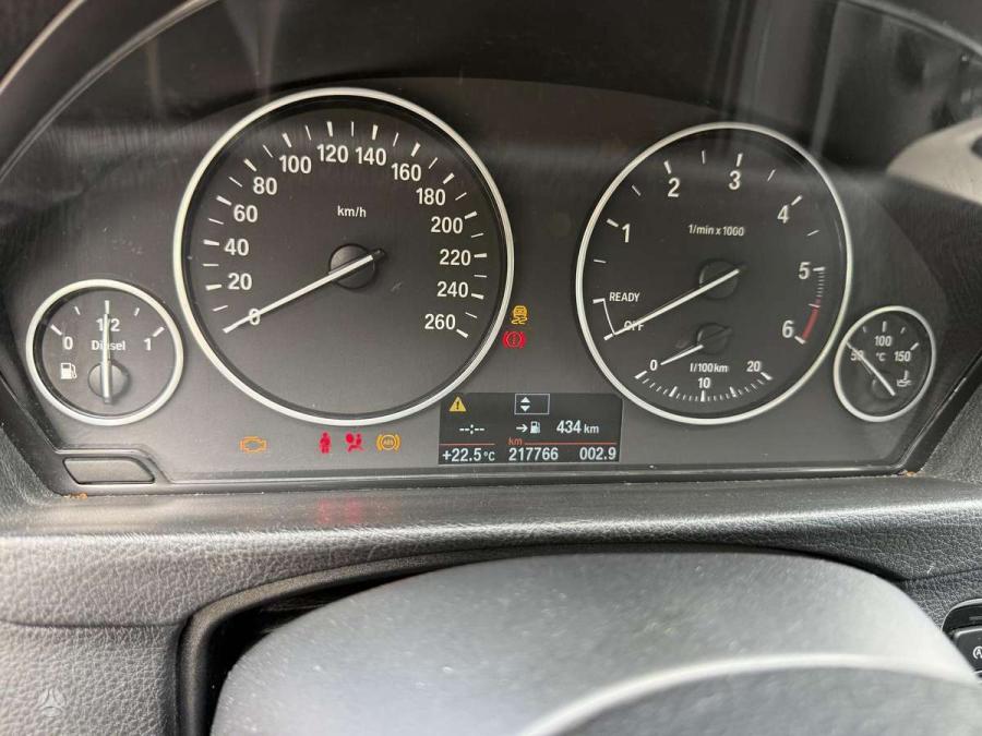 Melns BMW 320 2014 Klaipėda, ar dzinēja tilpumu 2.00 L un nobraukumu 217 tūkst. km par 4499 €, foto 13 vietnē AUTOMOTO.COM.LV